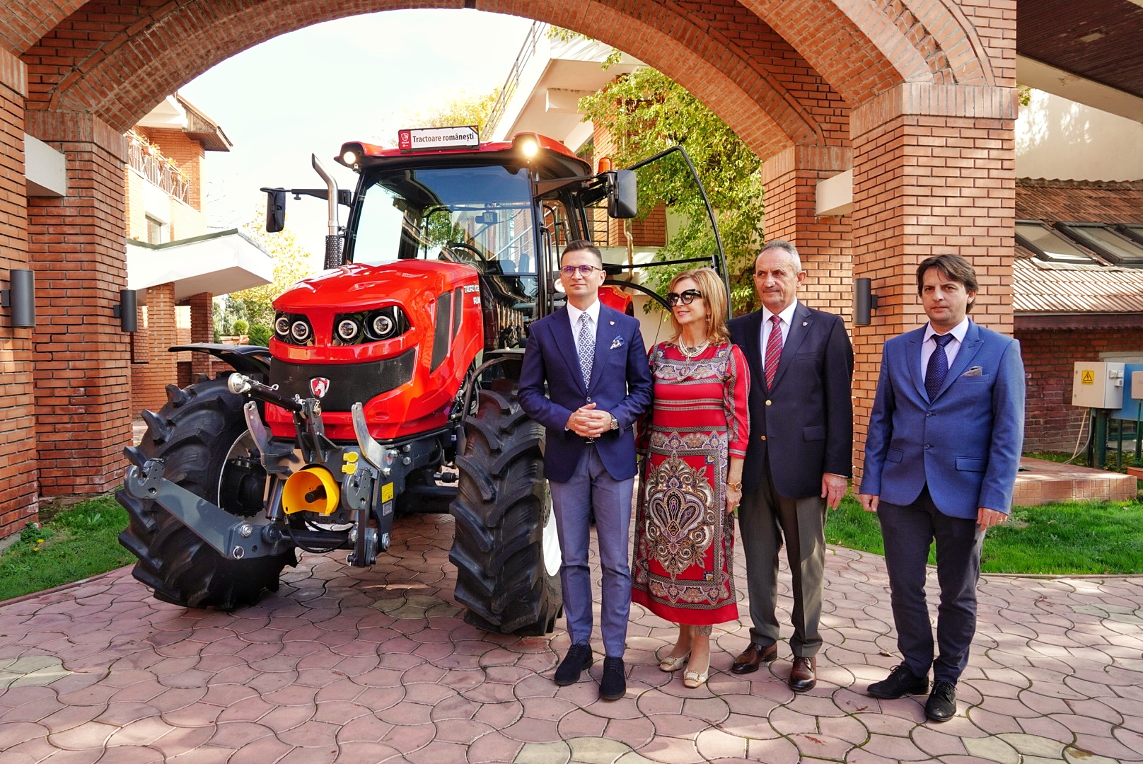 TAGRO, primul tractor agricol românesc - Saptamana Financiara
