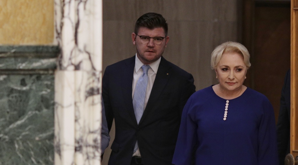 Dancila l-a angajat pe Pisaroglu dupa pregatirea de bodyguard din CV ...