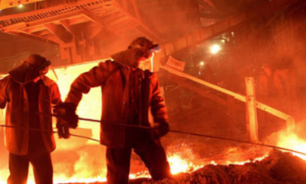 Frații Umbrărescu reînvie combinatul metalurgic Oțelul Roșu - Saptamana ...