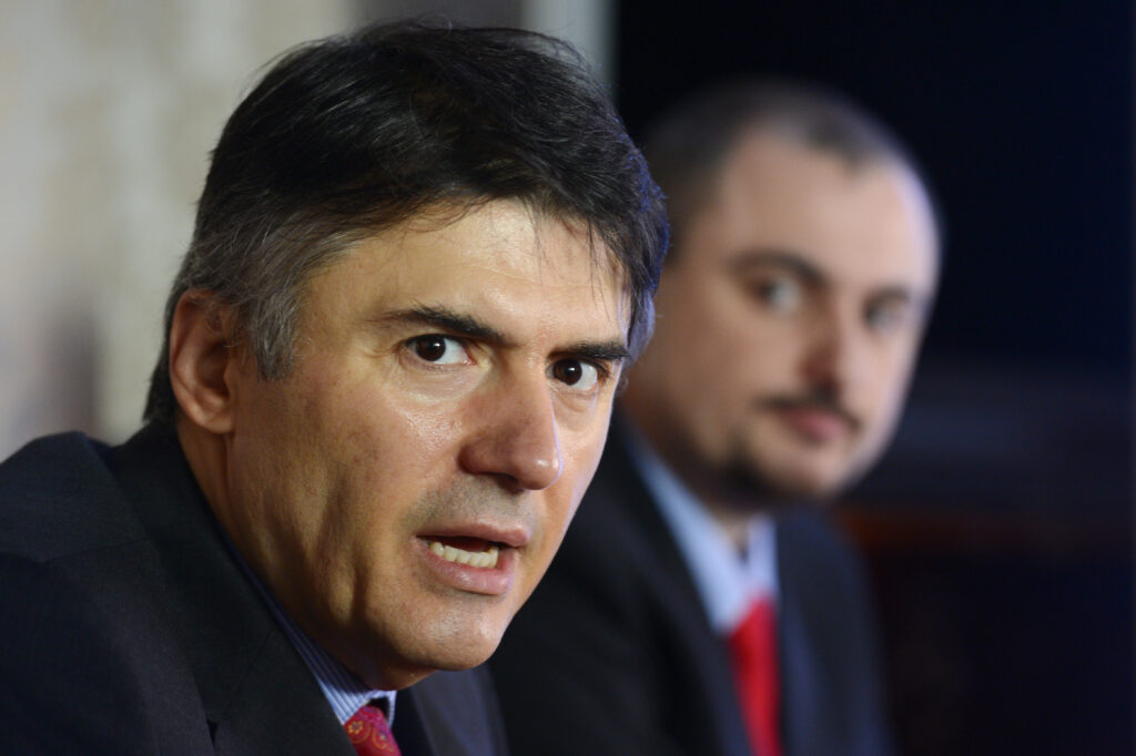 Andrei Siminel dat afară de acționarii Libra Bank - Saptamana Financiara