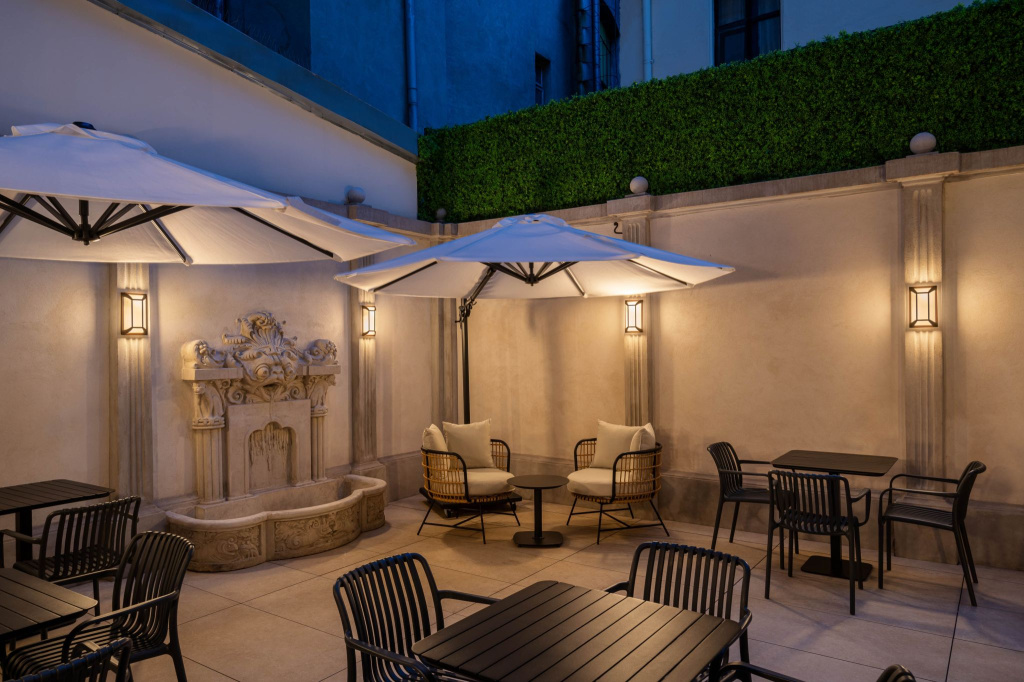 Un nou hotel inaugurat în centrul Capitalei - Saptamana Financiara